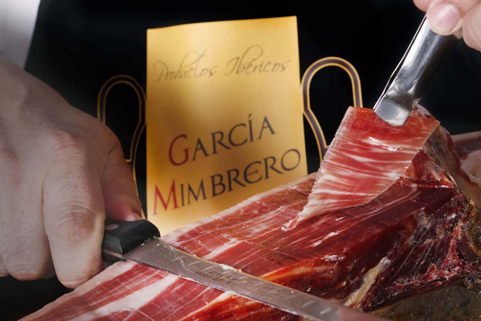¿Cómo cortar un jamón ibérico correctamente? | García Mimbrero